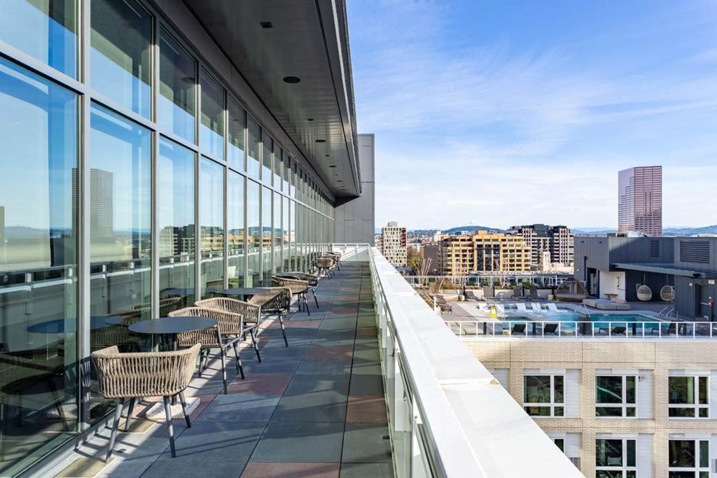 Akoya Apartments, 1430 NW Hoyt Street, Portland, OR - RentCafe